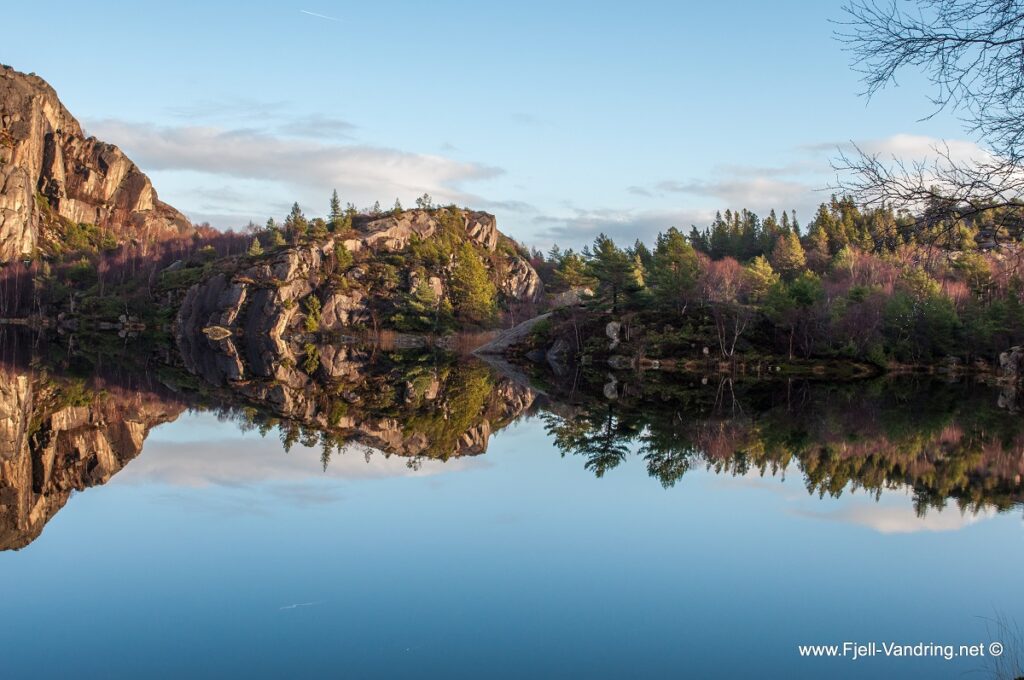 Jærkysten – Den gamle Jærbanen fra Egersund til Hellvik – Fjell-Vandring AS