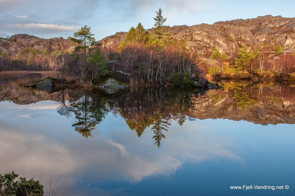 Jærkysten – Den gamle Jærbanen fra Egersund til Hellvik – Fjell-Vandring AS